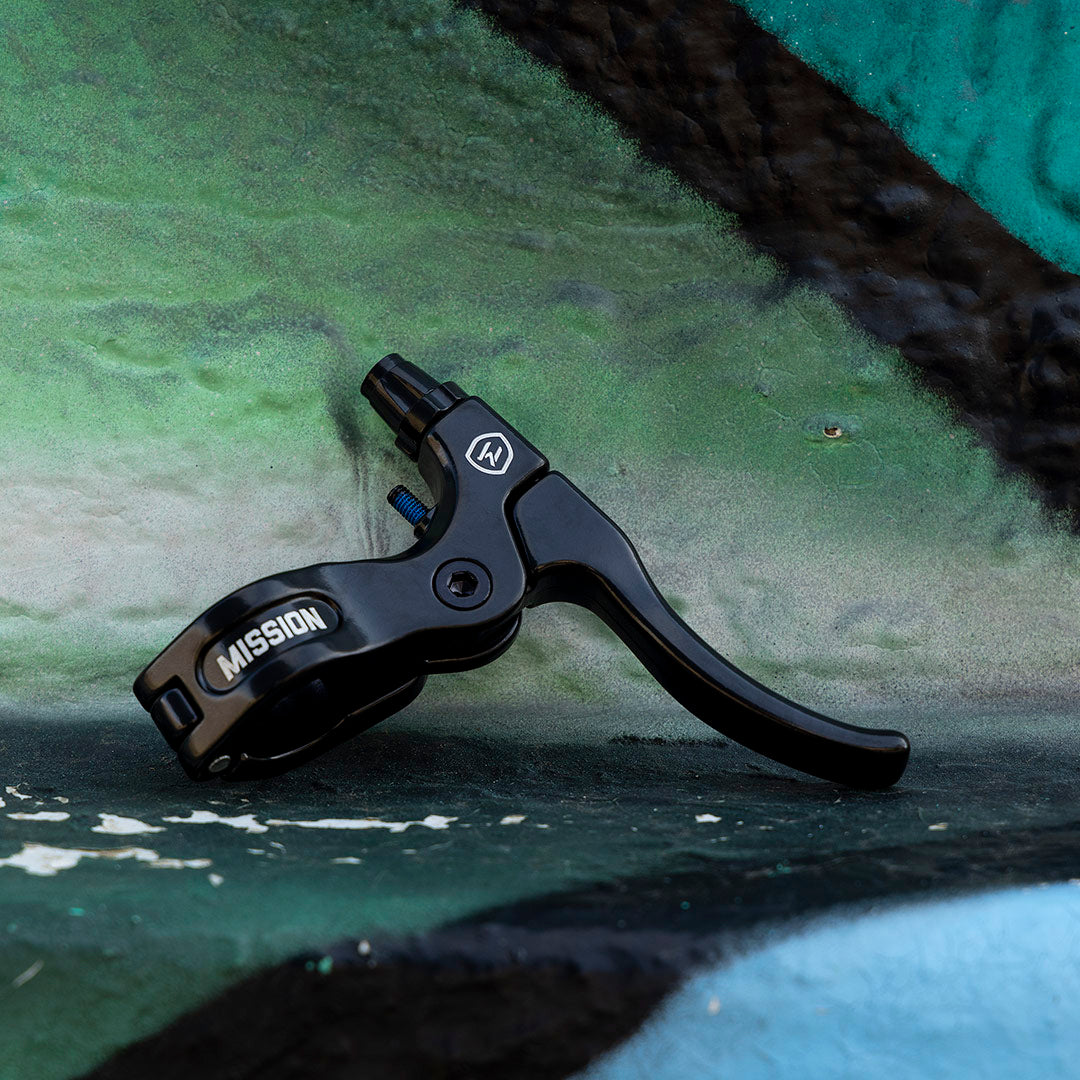 Add some brakes with the Mission Captive lever. – Mission BMX